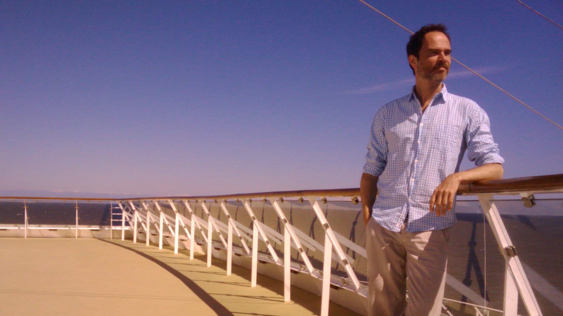 Thomas Borchert | Singer-Songwriter ~ Actor ~ Coach